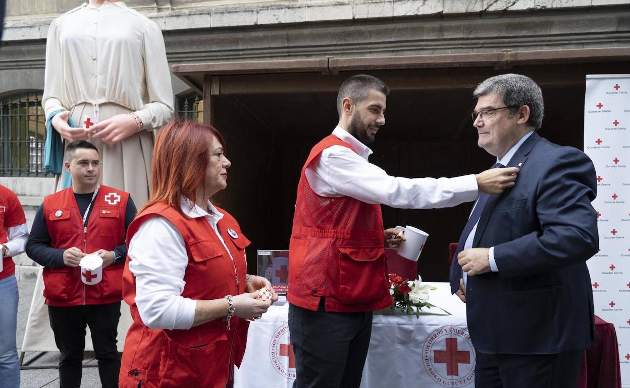 Cruz Roja celebra el Día de la Banderita con la vista puesta en los más afectados por la ...